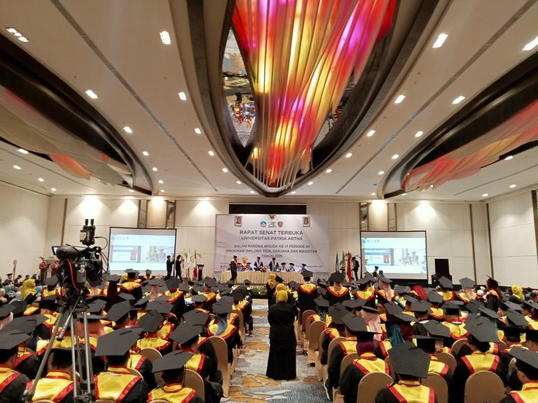 Universitas Patria Artha Makassar Gelar Wisuda ke VI, 368 Mahasiswa Sandang Gelar Akademik ...